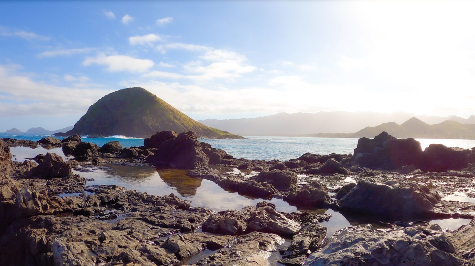 Why You Need to Kayak to Mokulua Islands on Oahu - The Unremarkable Climber